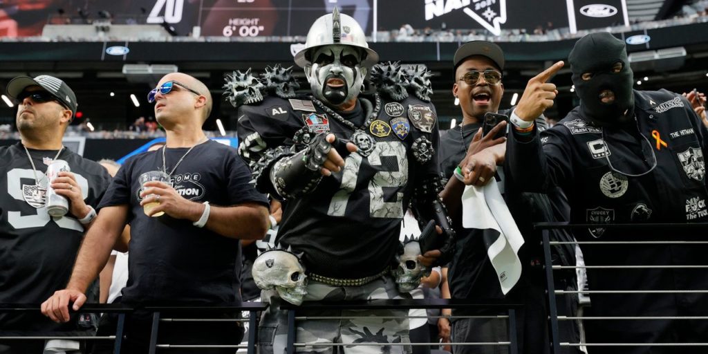 Just Won a Crazy Game, Baby! Raider Fans Debut in Vegas – The Wall ...